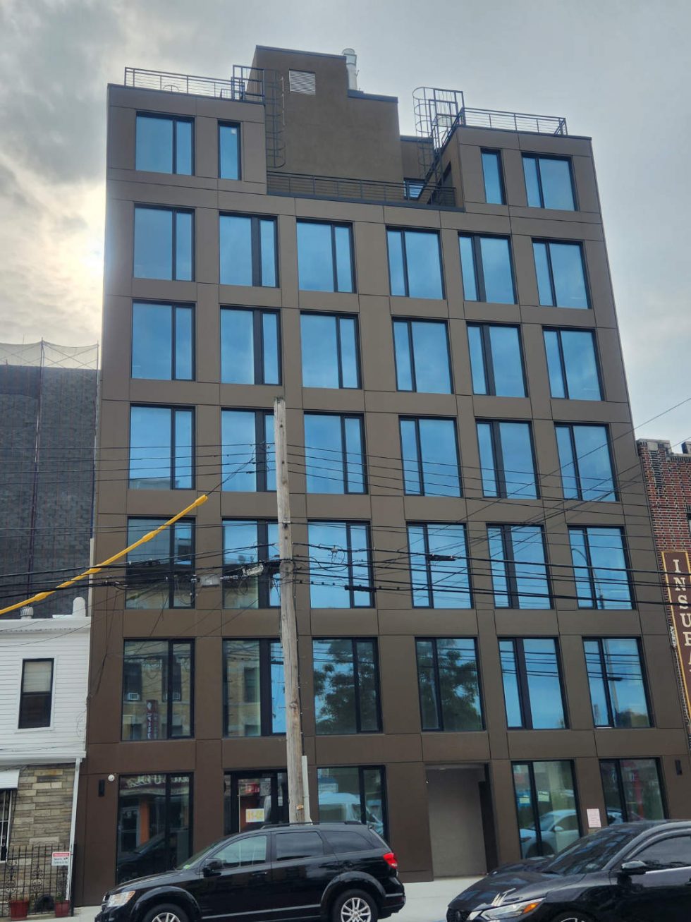 8 Story Residential Building - Sead